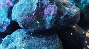 DIY Moon Rocks: A Sparkling Space-Themed Craft for Kids and Families ...